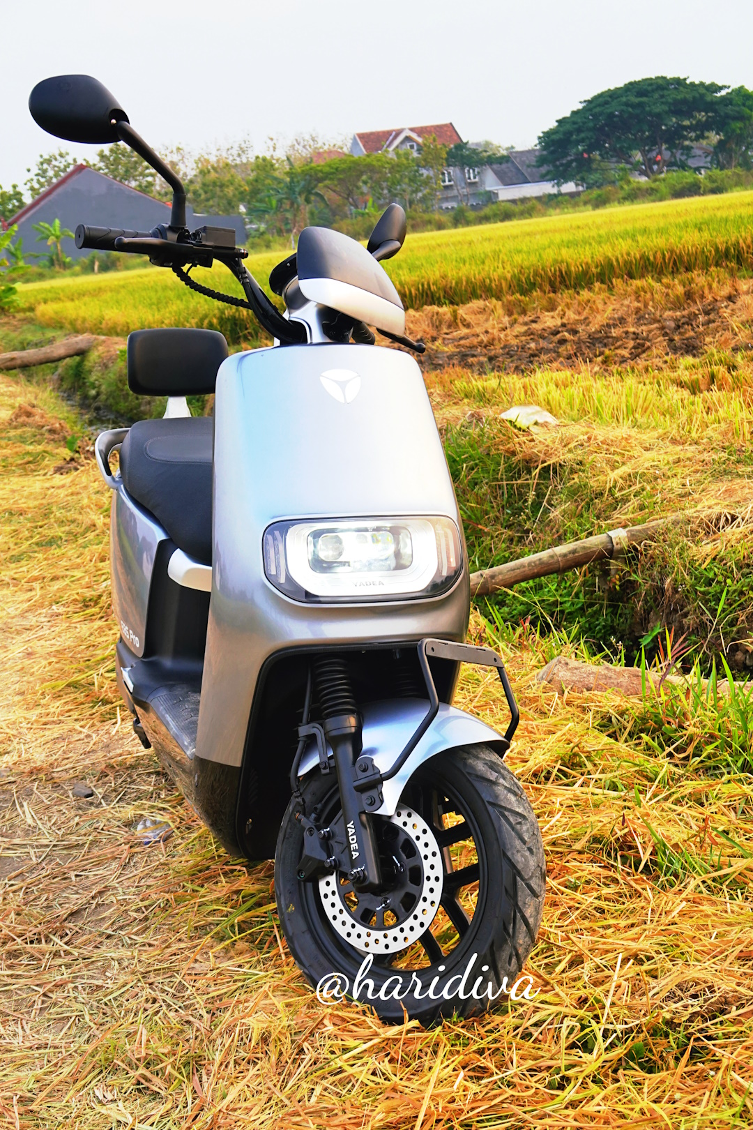 Kesan Pertama dengan Yadea E8S Pro – Bhyllabus l'énigme